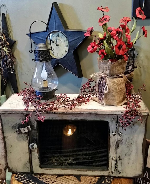 Primitive Wall Boxes