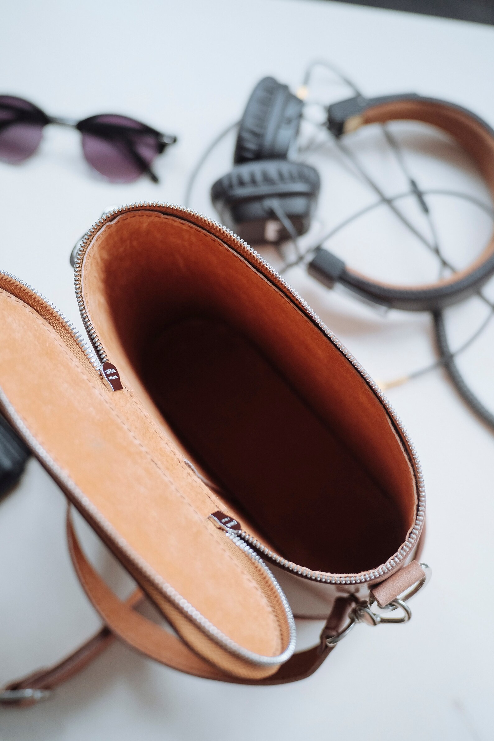 Leather Bucket Bag, Barrel Bag, Cylinder Bag, Shoulder Bag, Messenger ...