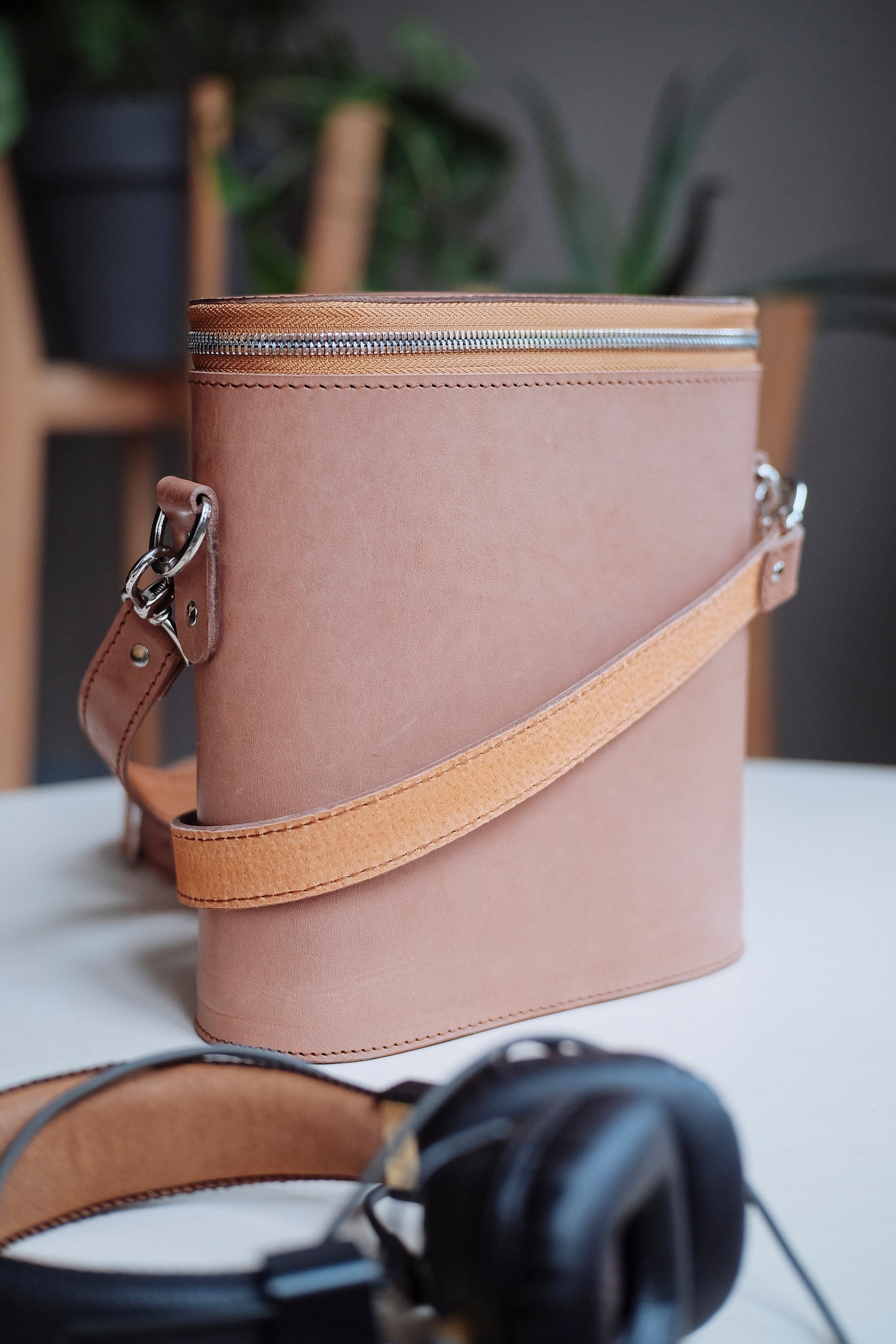 Leather Bucket Bag, Barrel Bag, Cylinder Bag, Shoulder Bag, Messenger ...