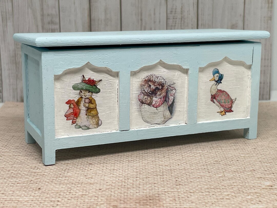 Hand Painted 1:12th Scale Miniature Dolls House Furniture Blanket Box ...