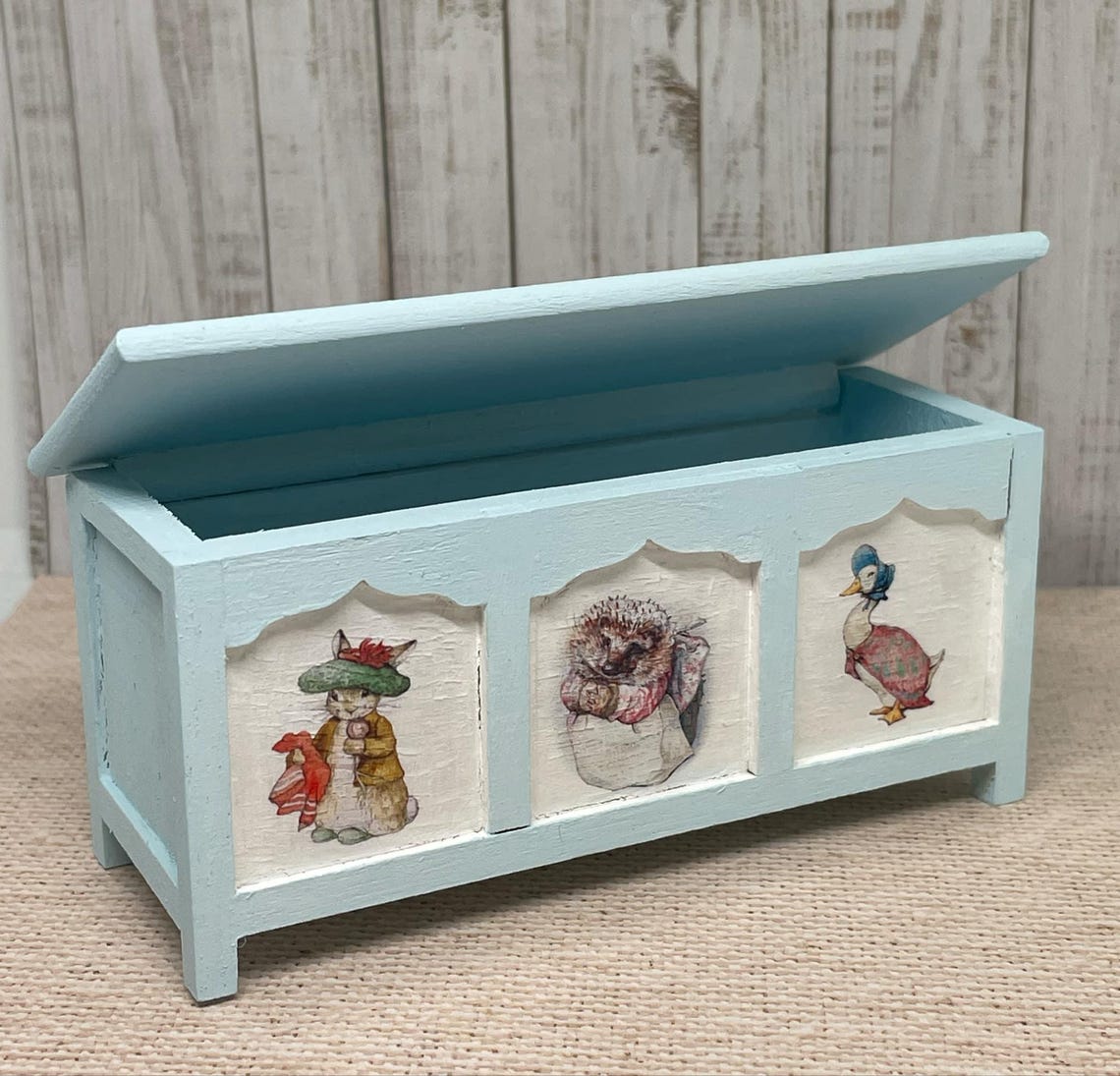 Hand Painted 1:12th Scale Miniature Dolls House Furniture Blanket Box ...