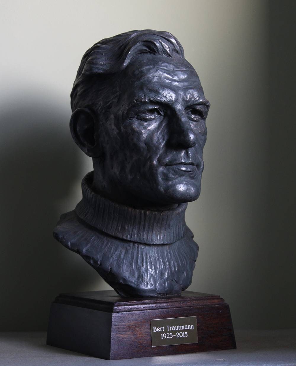 Bronze Resin Bust of Legendary Manchester City FC Goalkeeper Bert ...