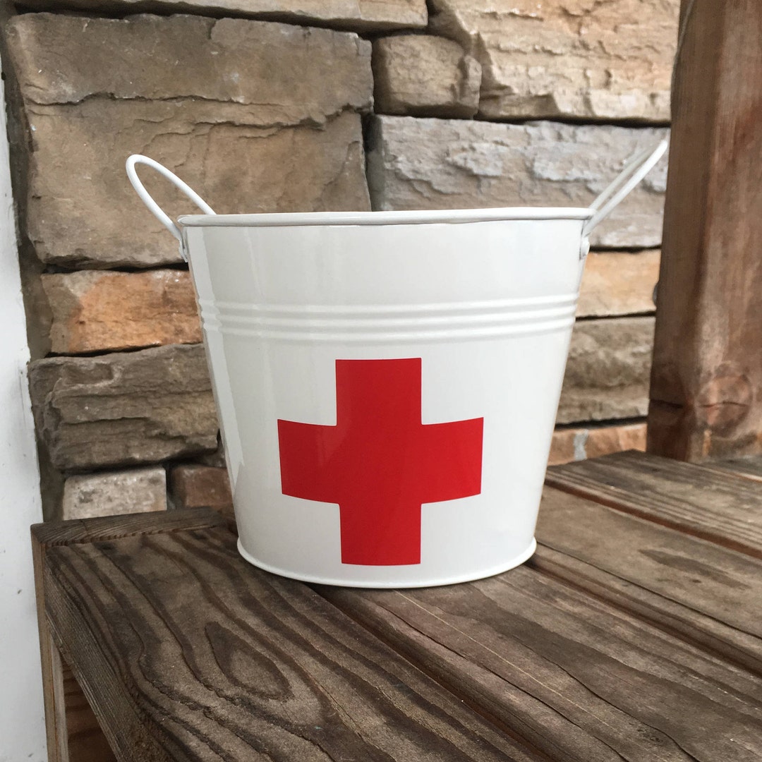 FIRST AID storage bucket MEDICATION storage bucket - Etsy.de