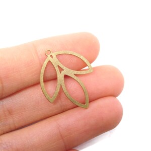 Three Leaf Pendant, 10 Pcs, Raw Brass, Floral Lotus Pendant, Brass Leaf ...