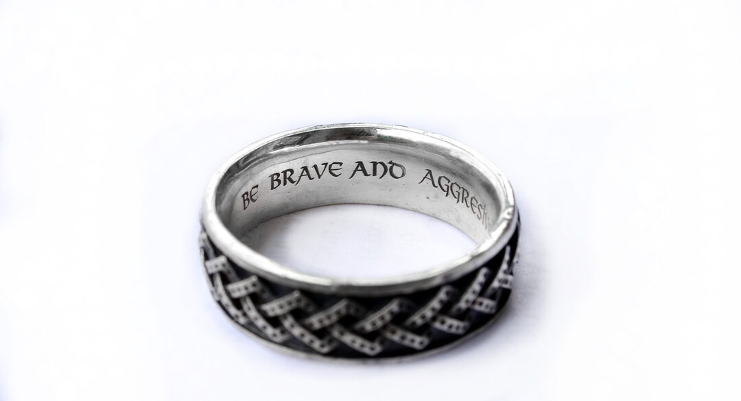 Engravement on Rings and Pendants - Etsy