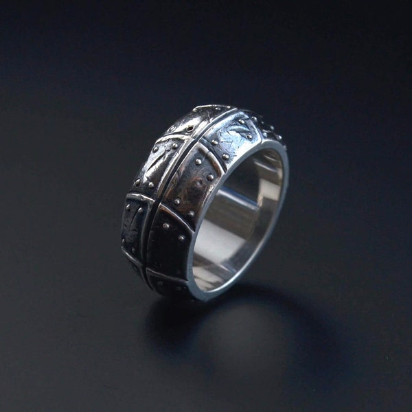 Knight Ring - Etsy
