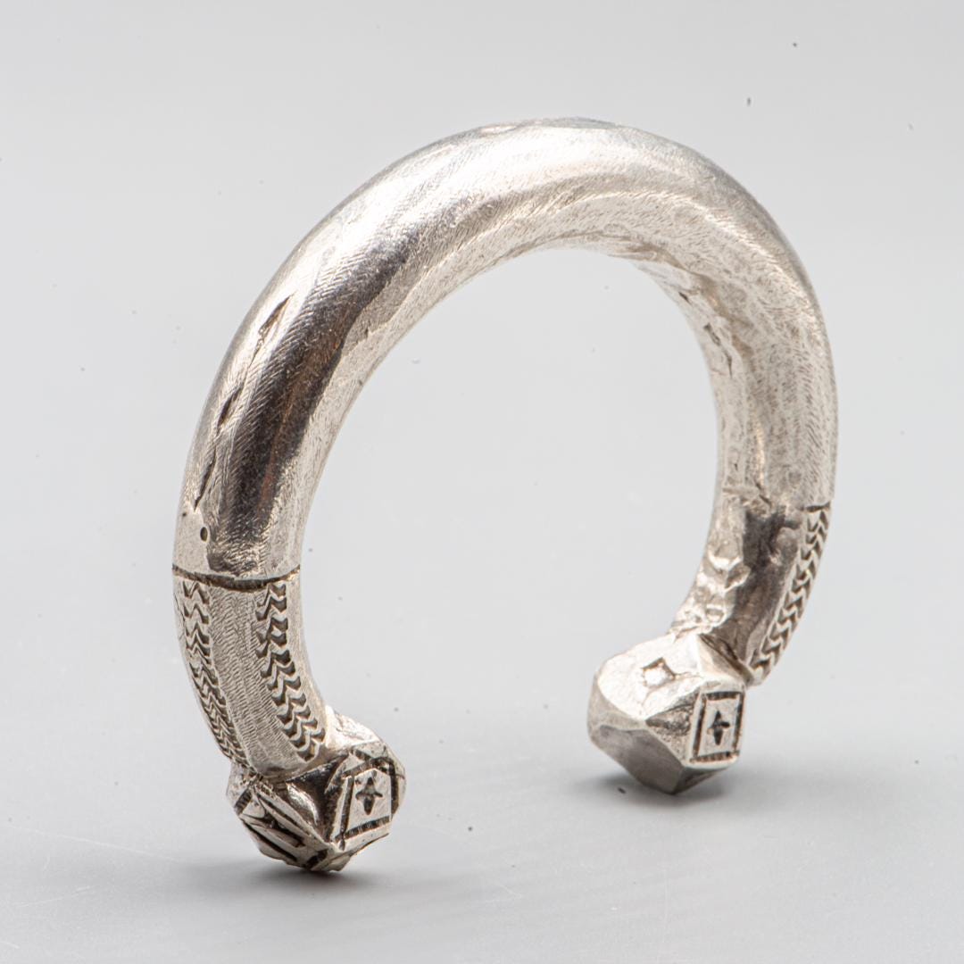 Heavy Tuareg Ethnic Silver Bracelet From Sahara Desert (146 Grams) - Authentic Ethnic Jewelry - Etsy
