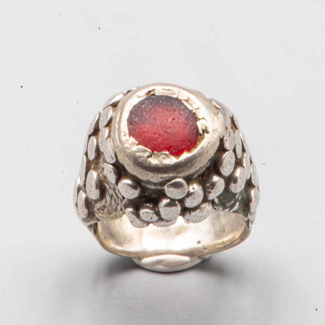 Ethnic Ring From Yemen With a Red Glass Cabochon True Tribal Jewelry ...