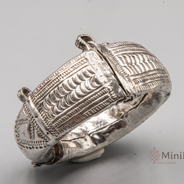 Omani Silver - Etsy