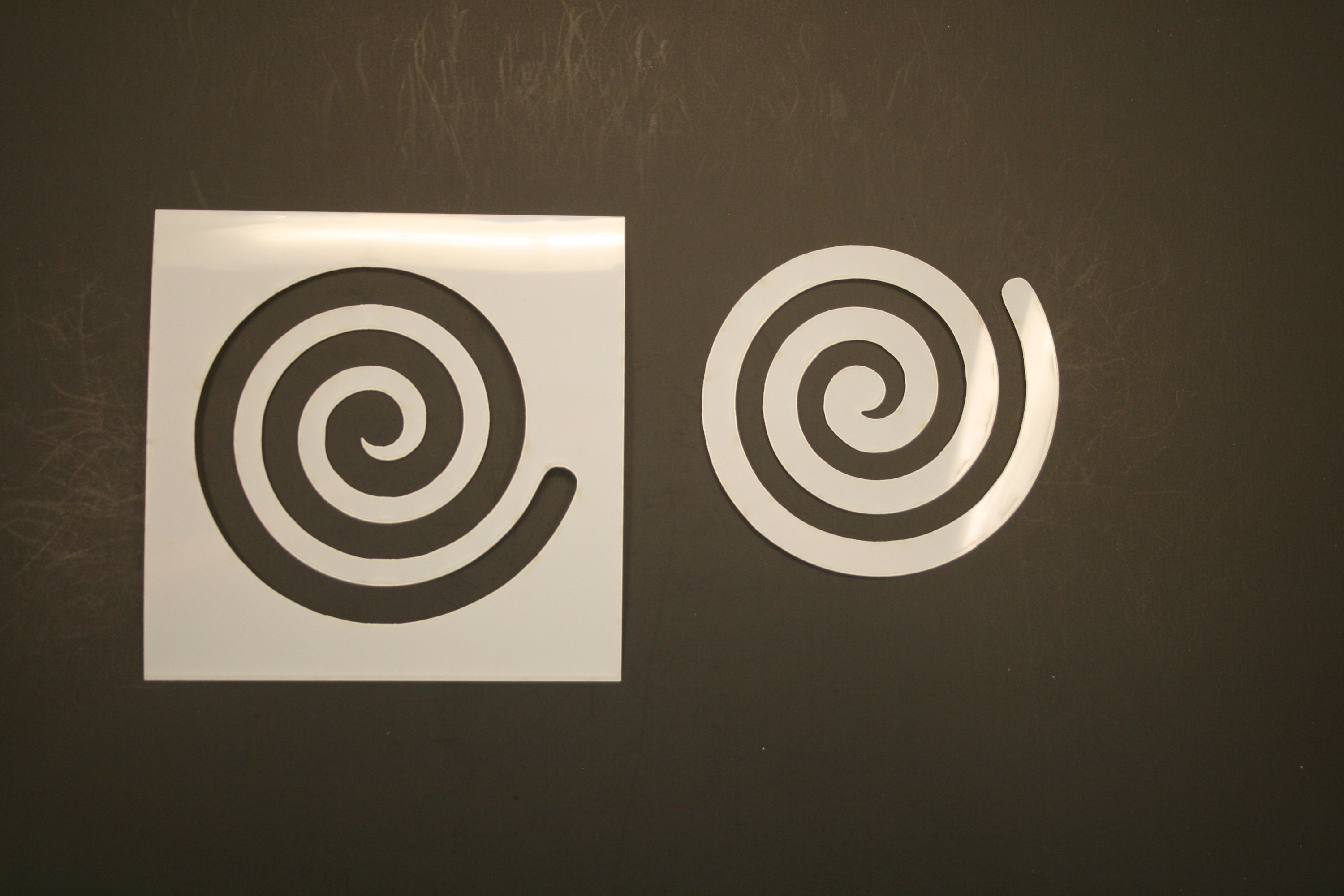 Spiral Art Set With Plastic Stencils