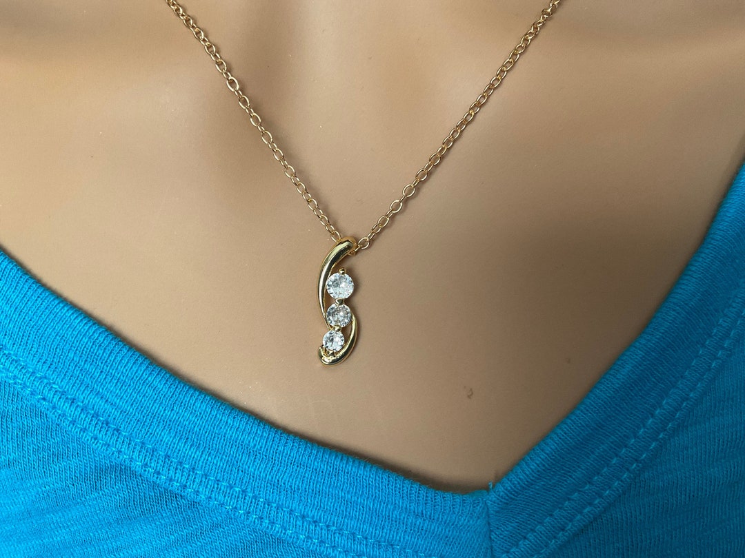 Minimalist CZ 3 Stone Pendant: Gold Filled Layering Necklace - Etsy