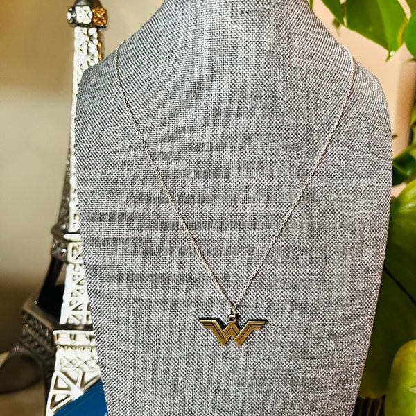 Superhero Necklace - Etsy