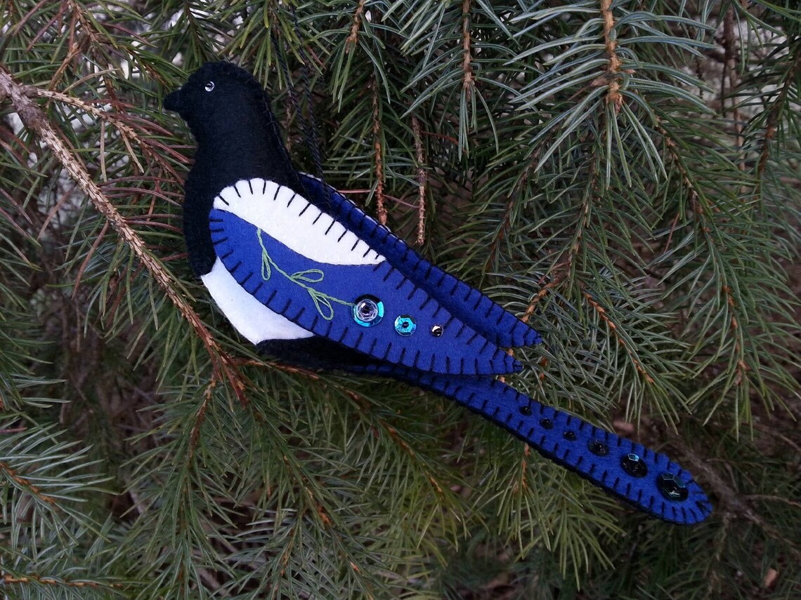 Black-billed Magpie Ornament Blue Folk Art Magpiewool Felt - Etsy Canada