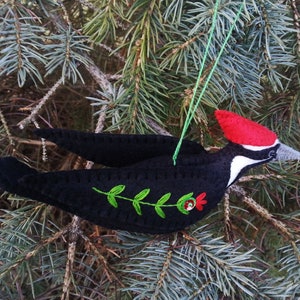 Felt Bird Pattern, Pileated Woodpecker Ornament Pattern Download, Felt ...