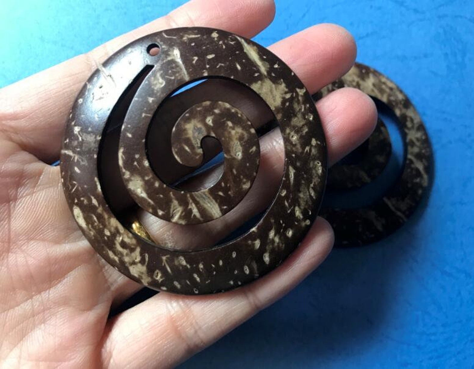 4 Pcs 57mm Hollow Natural Coconut Circle NW511 - Etsy