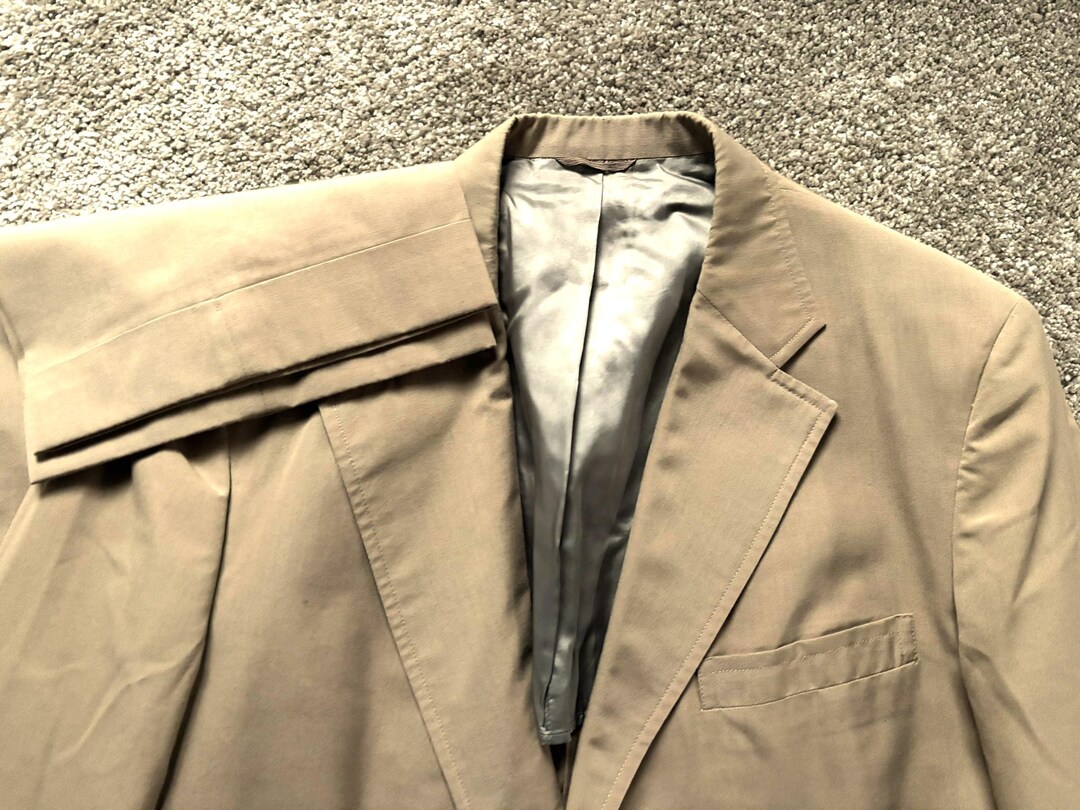Vintage 70s the Village Store Khaki Sack Suit 3 Roll 2 42-44, 36x31 - Etsy