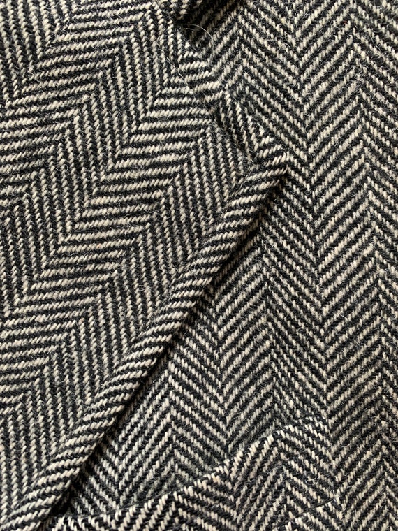 Vintage 70s Mavest Gray Herringbone Tweed Sport Coat - Gem