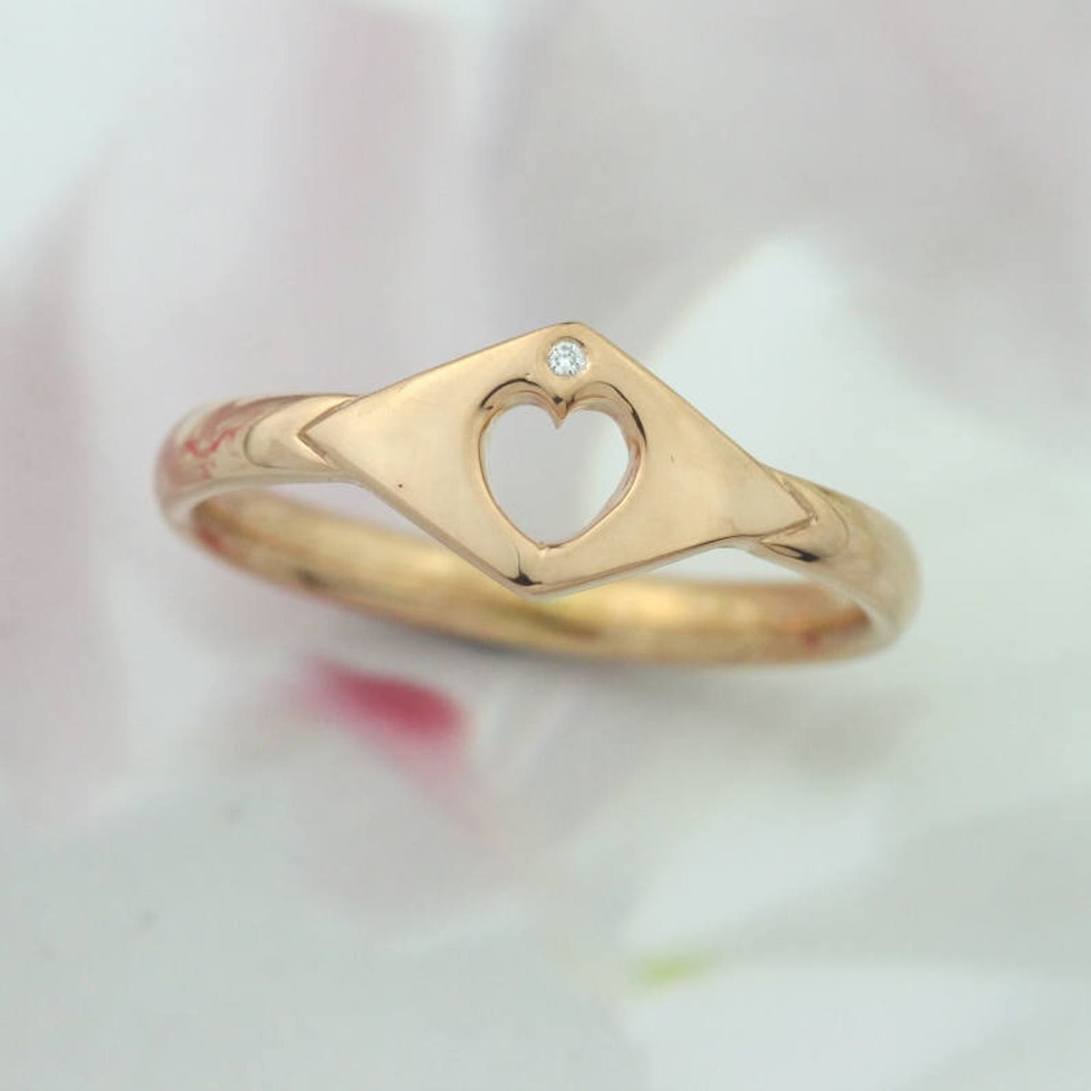 Modern Minimal Claddagh Ring. Irish Ring. Diamond Claddagh. - Etsy Ireland