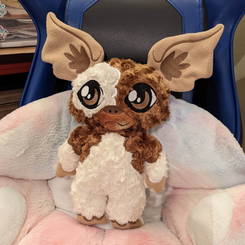 Gizmo Plush - Etsy UK