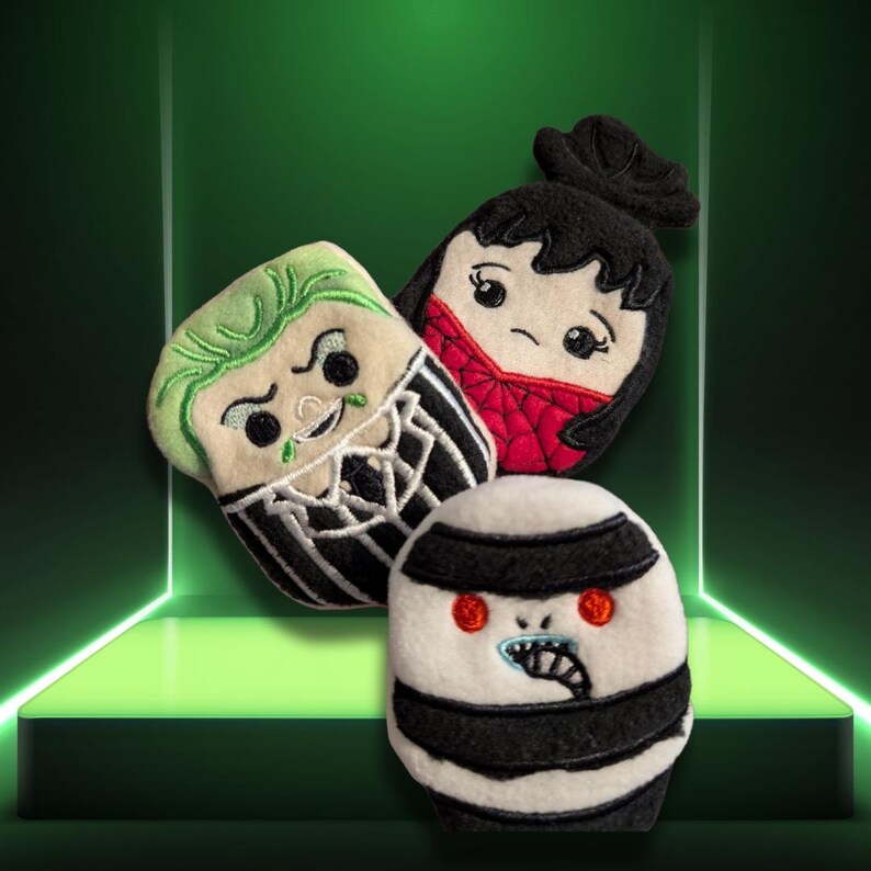 Beetlejuice Lydia Sandworm Kawaii Chibi Fleece Mint Stuffed Hedgehog ...