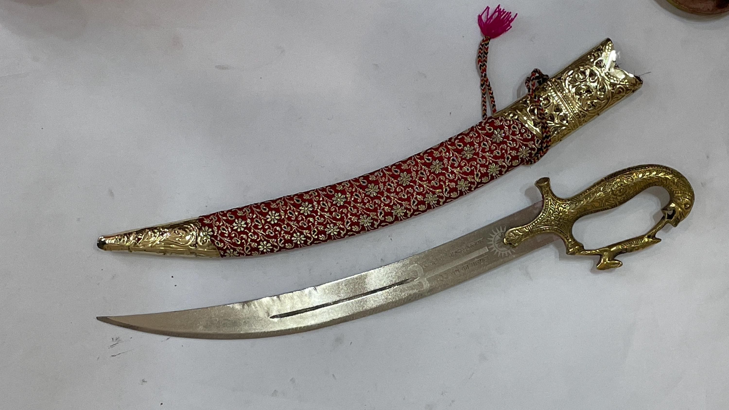 Royal Shahi Talwar Indian Short Sword With Lion Hunting Brass Hilt ...