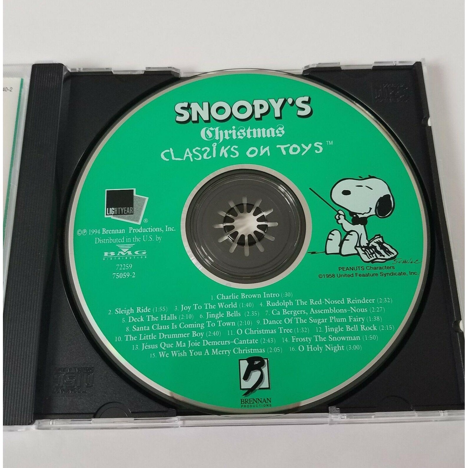 Snoopys Christmas CD Classiks on Toys Charlie Brown Peanuts Kids ...