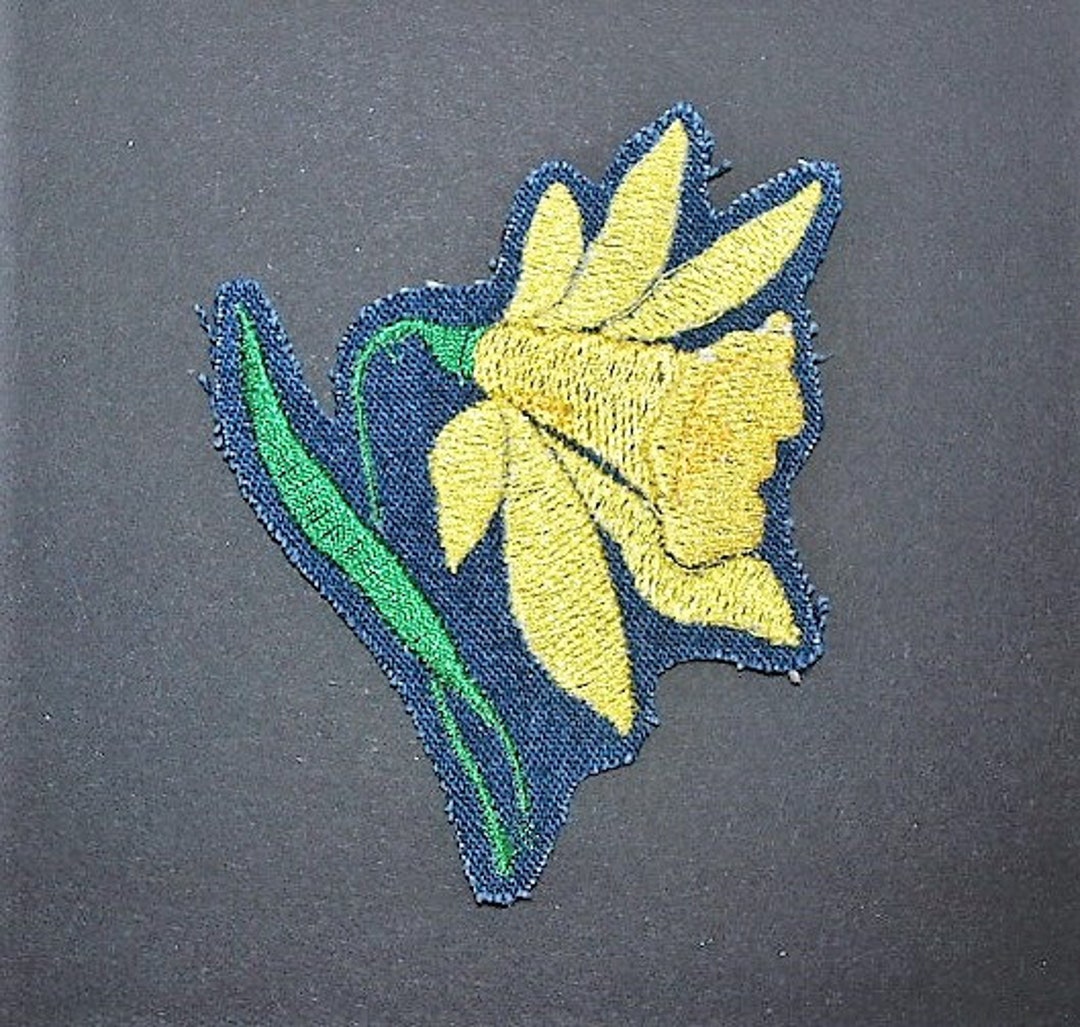 Daffodil Patch, Daffodil Applique, Sew on Daffodil Patch, Flower Patch ...