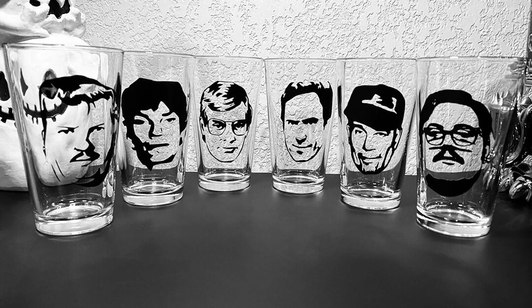 Serial Killer 16oz Pint Glass | True Crime | Horror Beer Mug | Horror ...