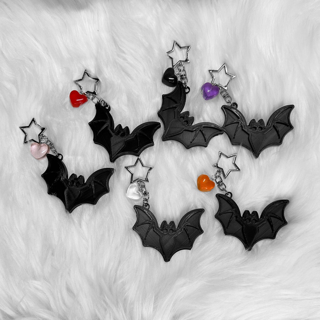 Black Bat Keychain With Heart Charm Goth Car Accessory Goth Gift Goth ...