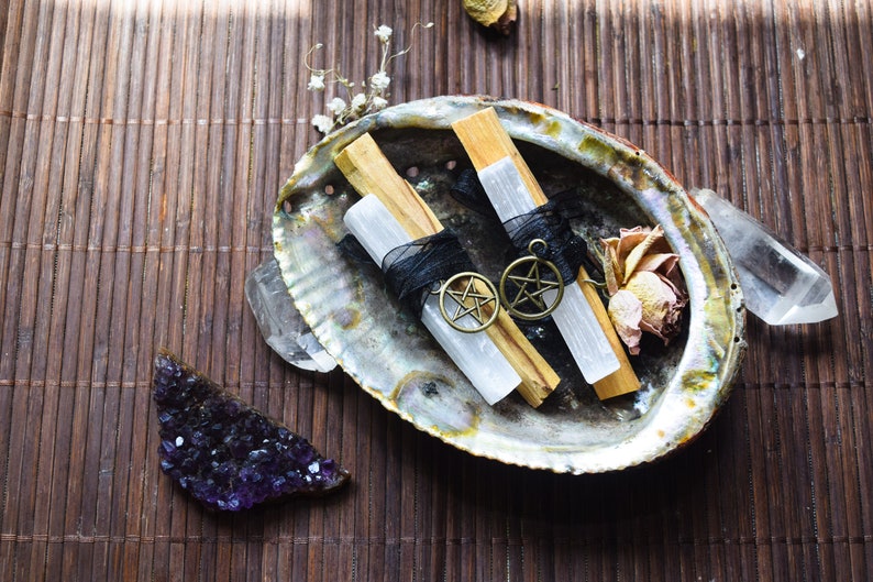 Energy Cleansing Smudging Set Smudging Kit Palo Santo - Etsy