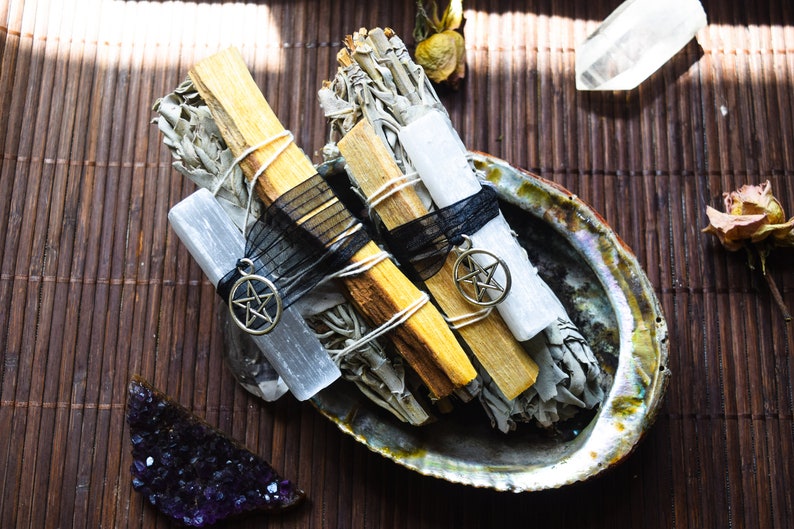 Energy Cleansing Smudging Set Smudging Kit Palo Santo - Etsy