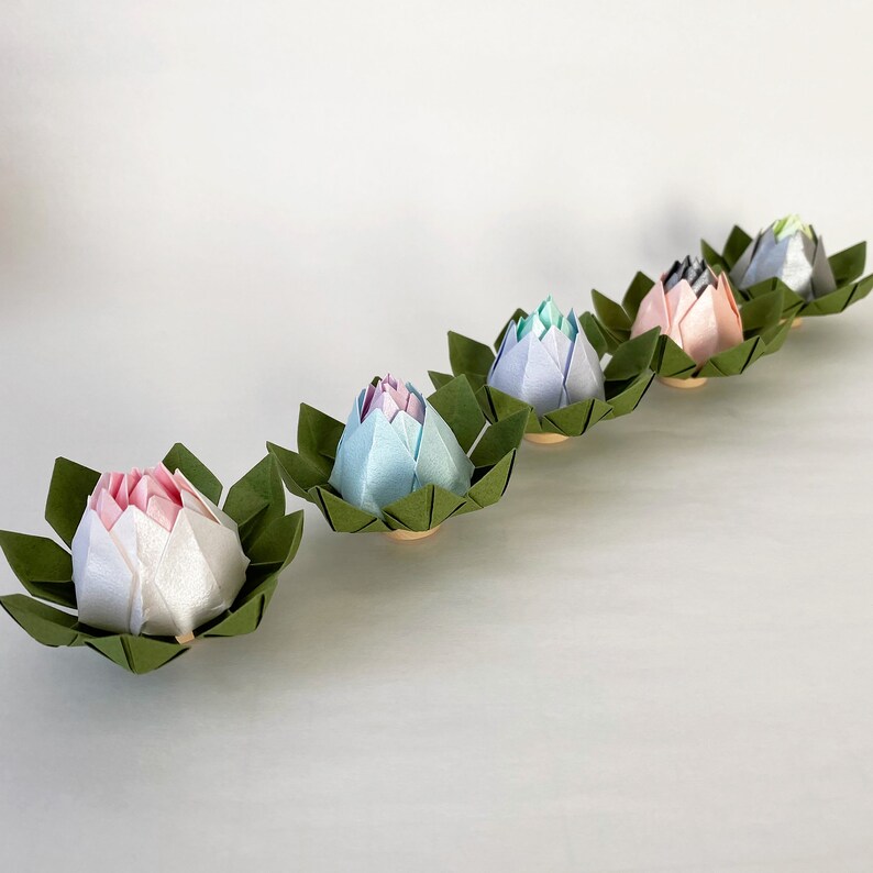 Set of Origami Lotus Flowers in Pearlescent Tant Paper, Weddings Favors ...