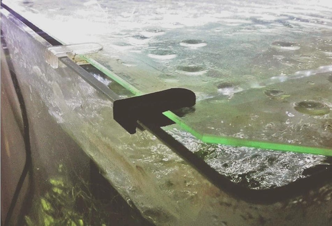 Rimless Aquarium Lid Clips: Glass Tank Cover Holder - USA Made - Etsy