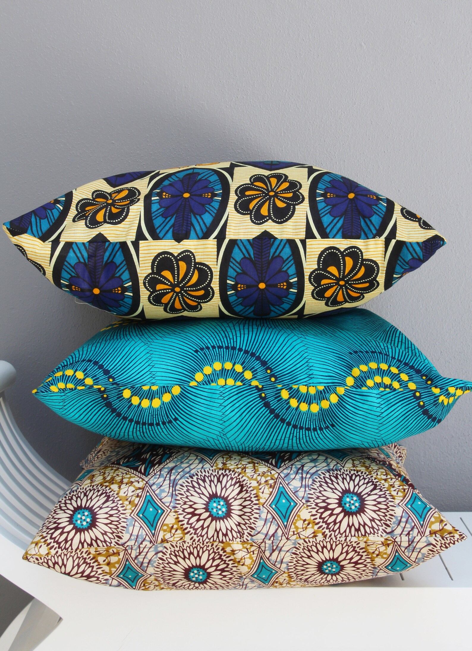 Choose From 5 Combinations Mixed Sets of Shweshwe & Java Scatter ...
