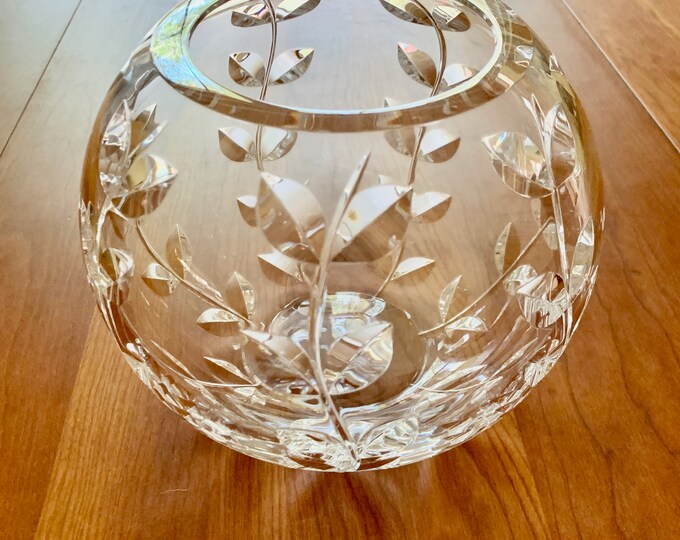 Tiffany and Co. Crystal Bowl - Floral Vine Pattern - Signed by Josef ...