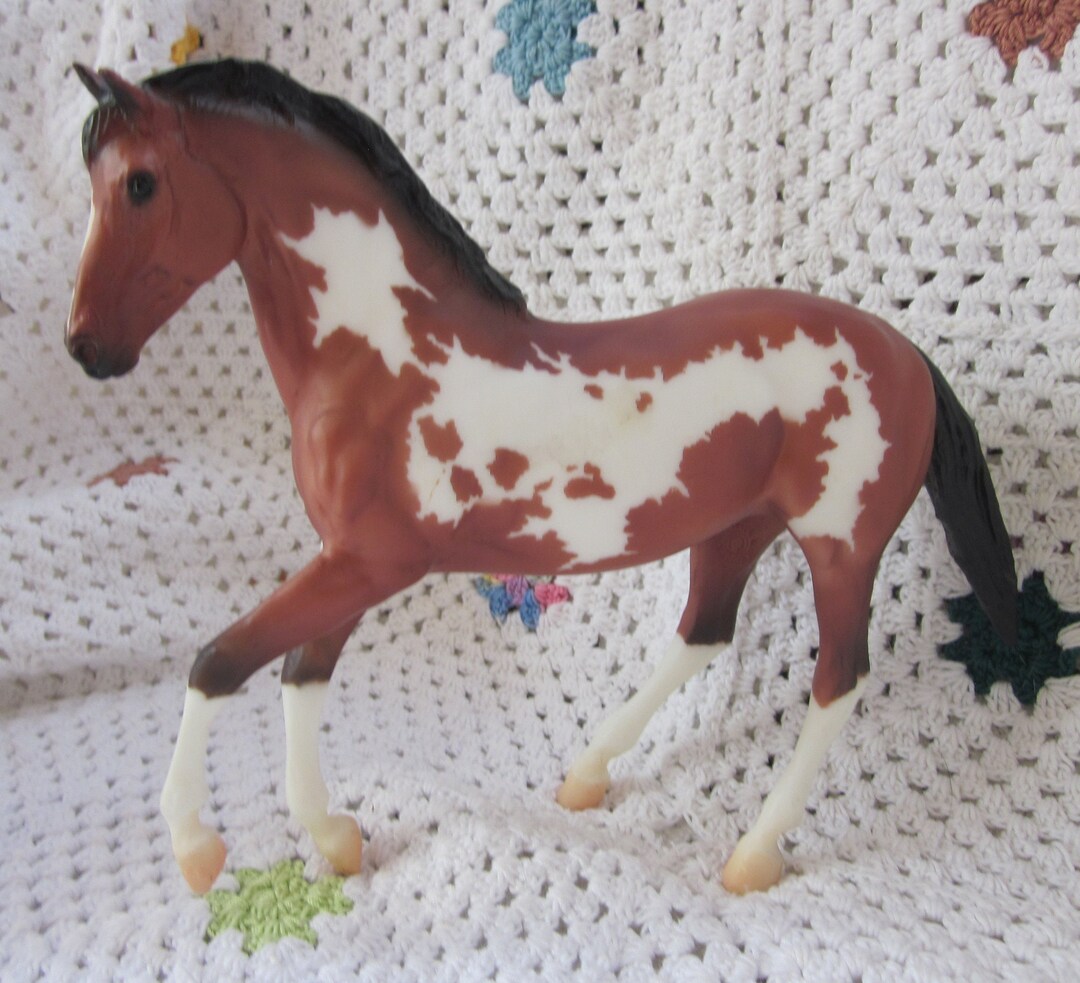 Breyer Red Bay Overo Mare, Ginger Mold 1:12 Scale - Etsy