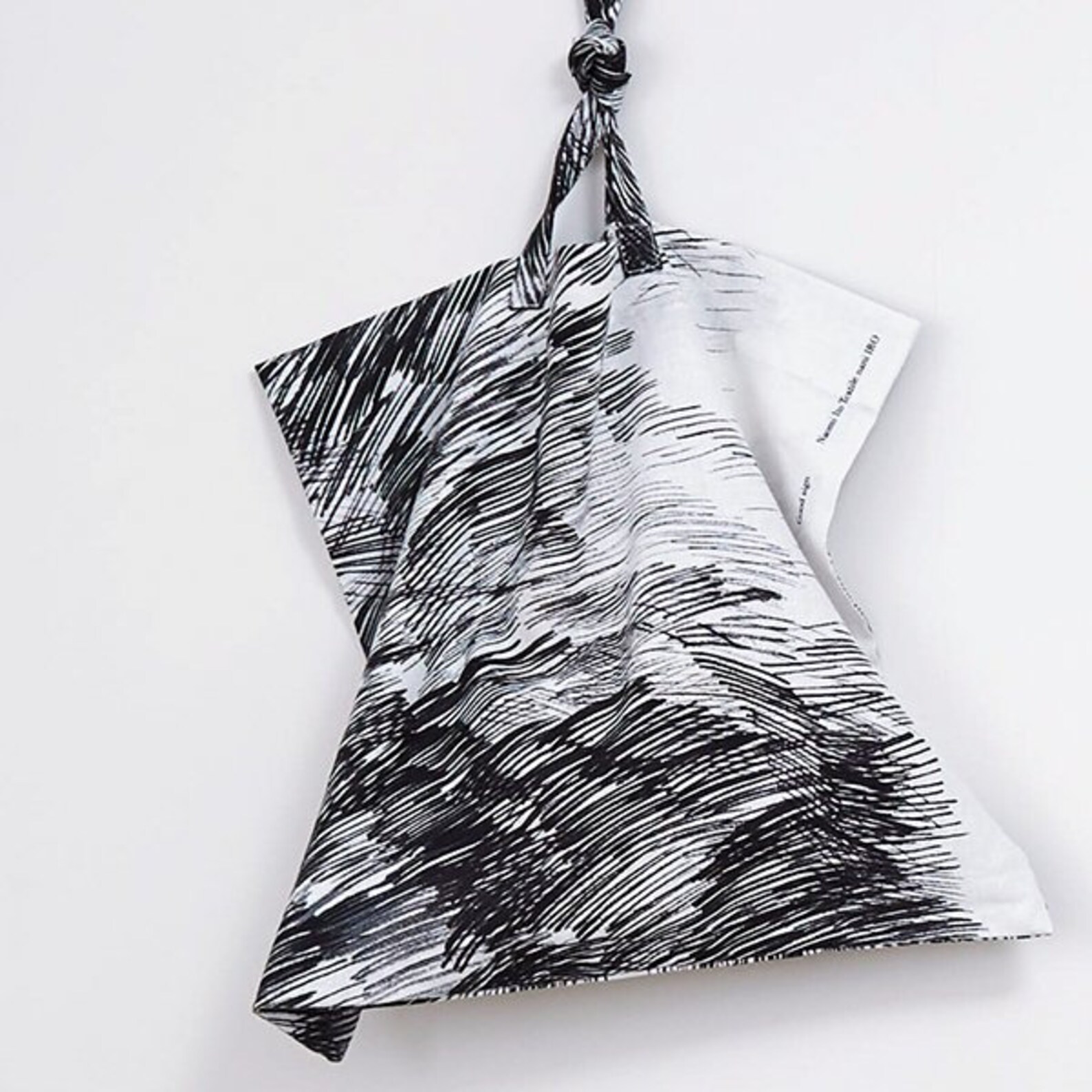 Nani IRO Good Sign Nani IRO 2022 C Black Linen Cotton - Etsy