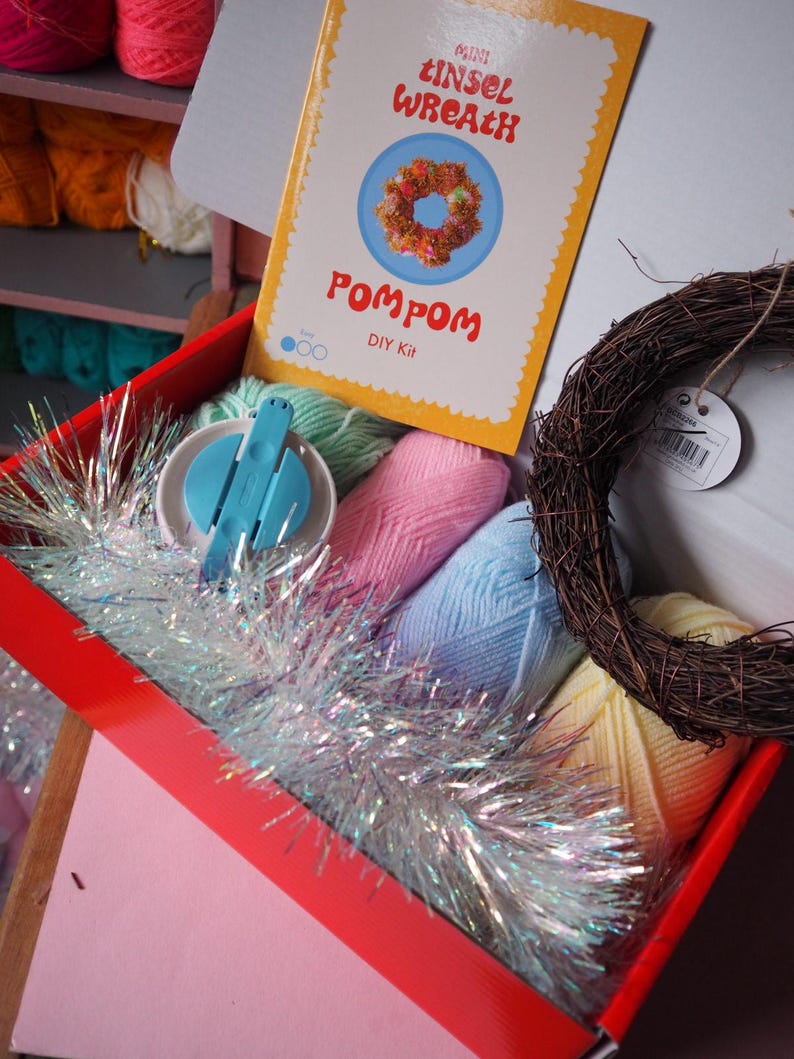 Pastel Pom Pom Tinsel Wreath Kit Christmas Craft Fall Festive Decor ...