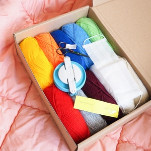 Solar System Pom Pom DIY Craft Kit - Etsy UK