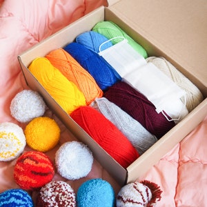 Solar System Pom Pom DIY Craft Kit - Etsy UK