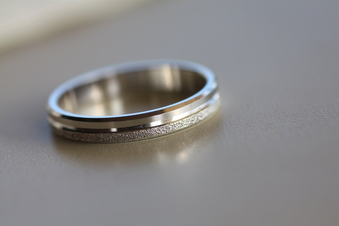 Personalized White Gold Matte Ring, Stardust Gold Wedding Hammered Band ...