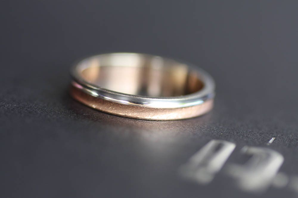 Mens hammered ring Gold Wedding band Textured gold ring | Etsy