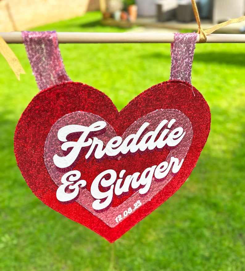 Custom Sequin Heart Wedding Sign: Glitter Vinyl Names & Date - Etsy