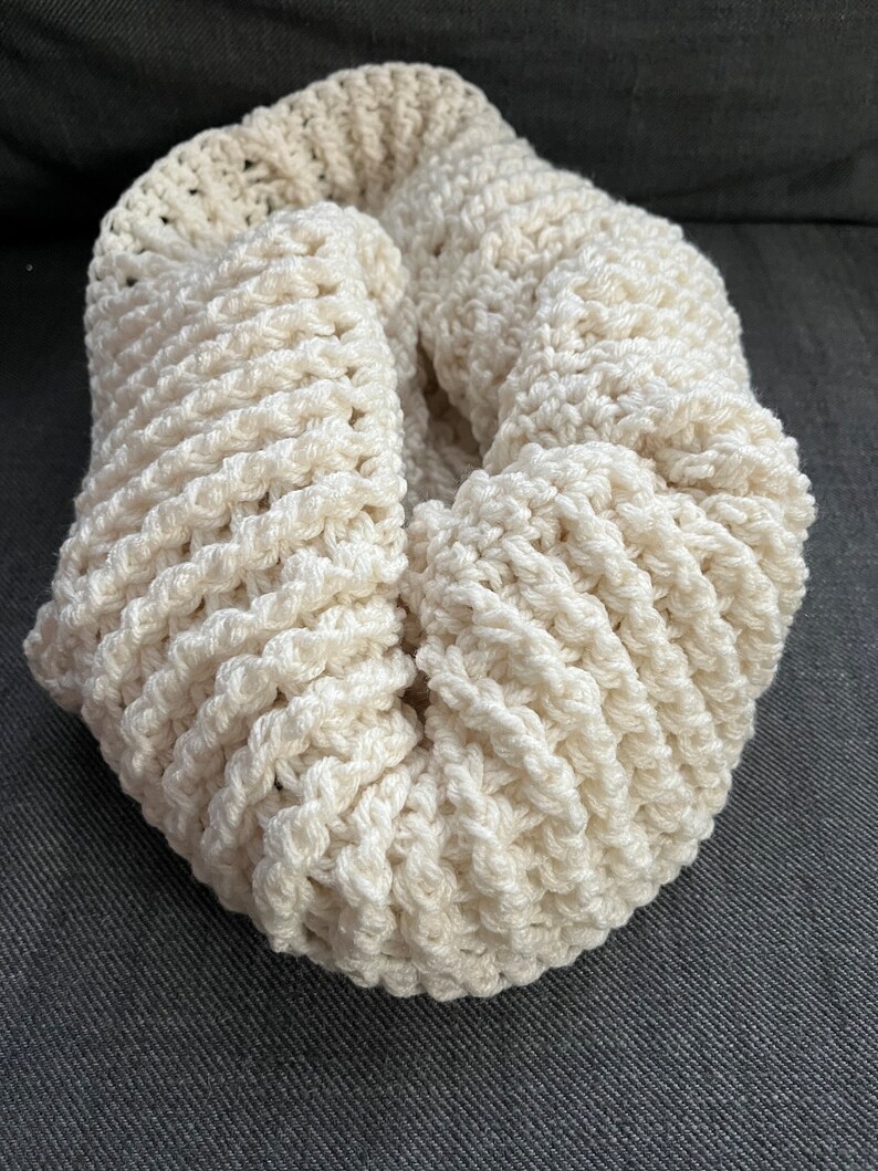 Textured Crochet Cowl Pattern - Advanced Beginner Level Crochet Pattern ...