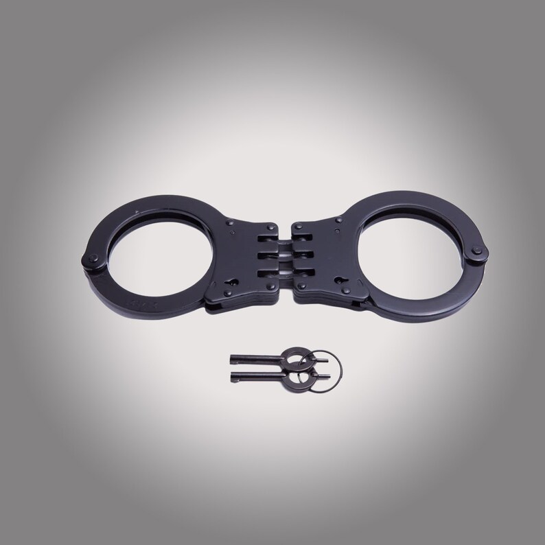 Carbon Steel Handcuff Hathkadi With 2 Keys for Theatre, Role Play ...