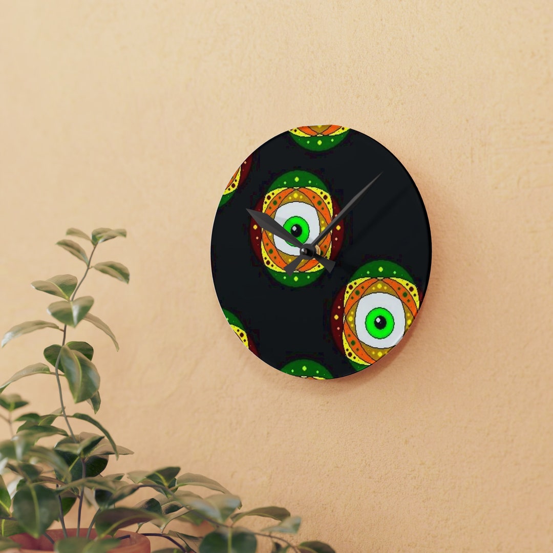 Eye on the Time Wallclock - Etsy