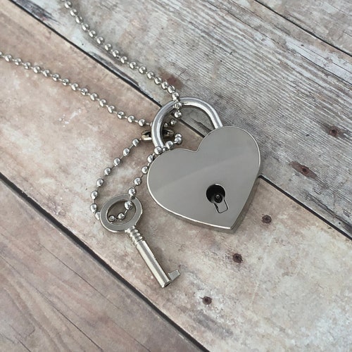 Silver Heart Locket Skeleton Key With a Rose Victorian Style - Etsy