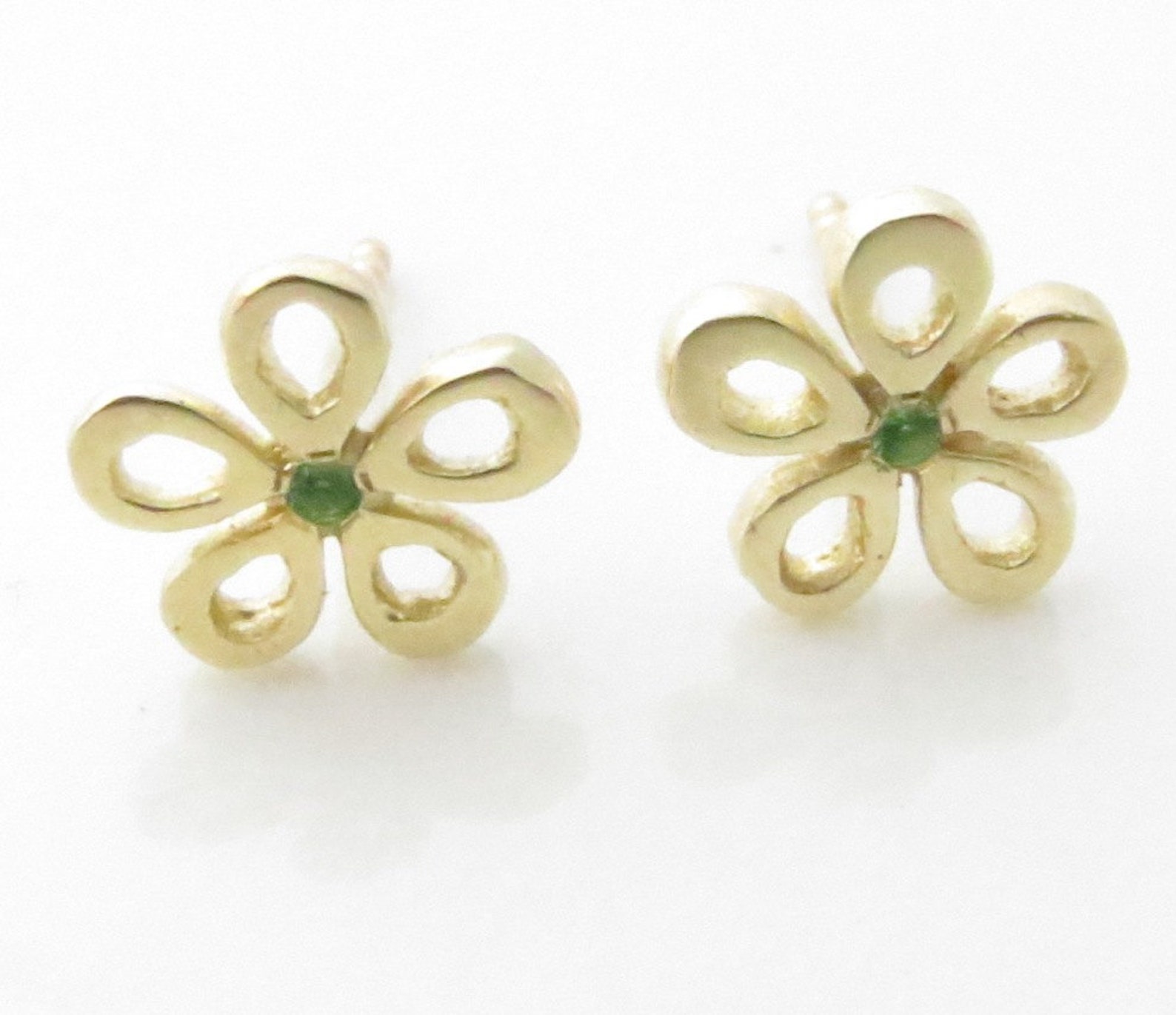 14k Gold Stud Earrings Small Gold Earrings Gold Flower - Etsy