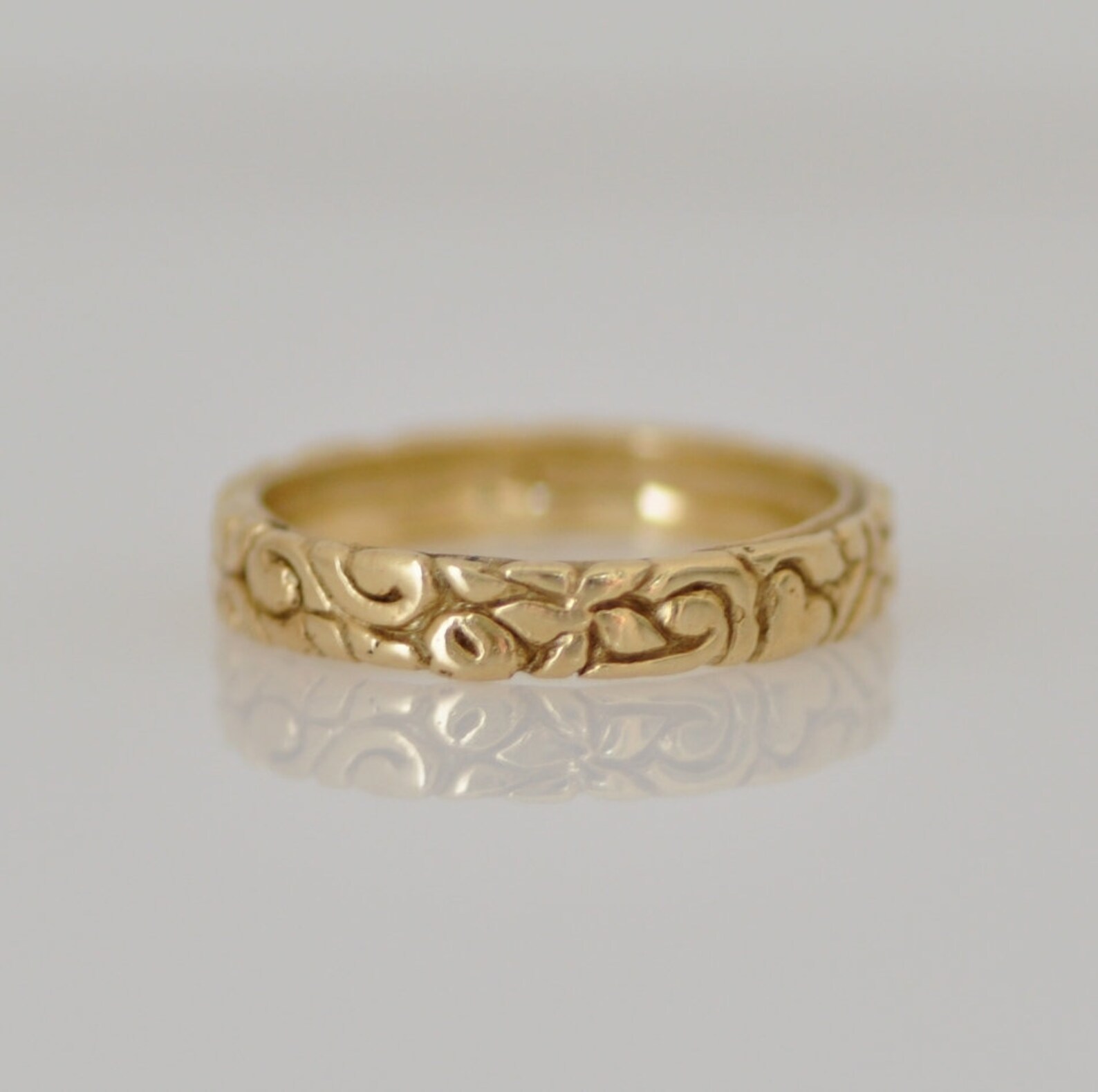 14k Gold Wedding Band , Thin Gold Band , Engraved Solid Gold Ring ...