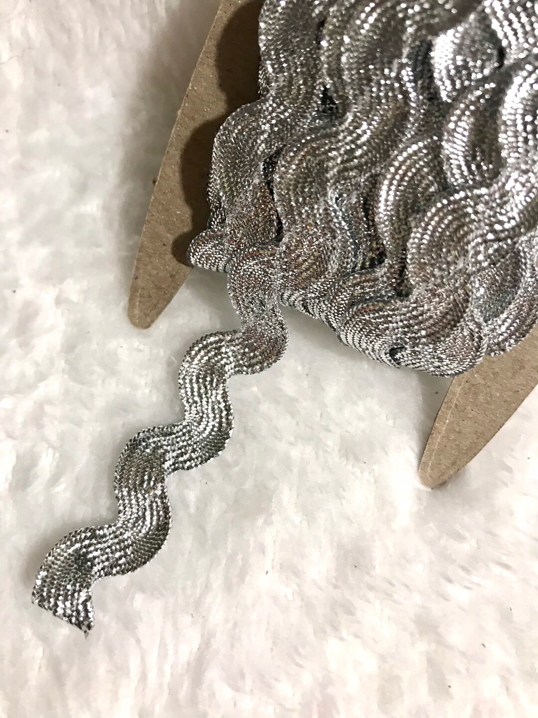 5 Yards of 1/2 Inch Wide Silver Metallic Ric Rac, Trim, Holiday ...